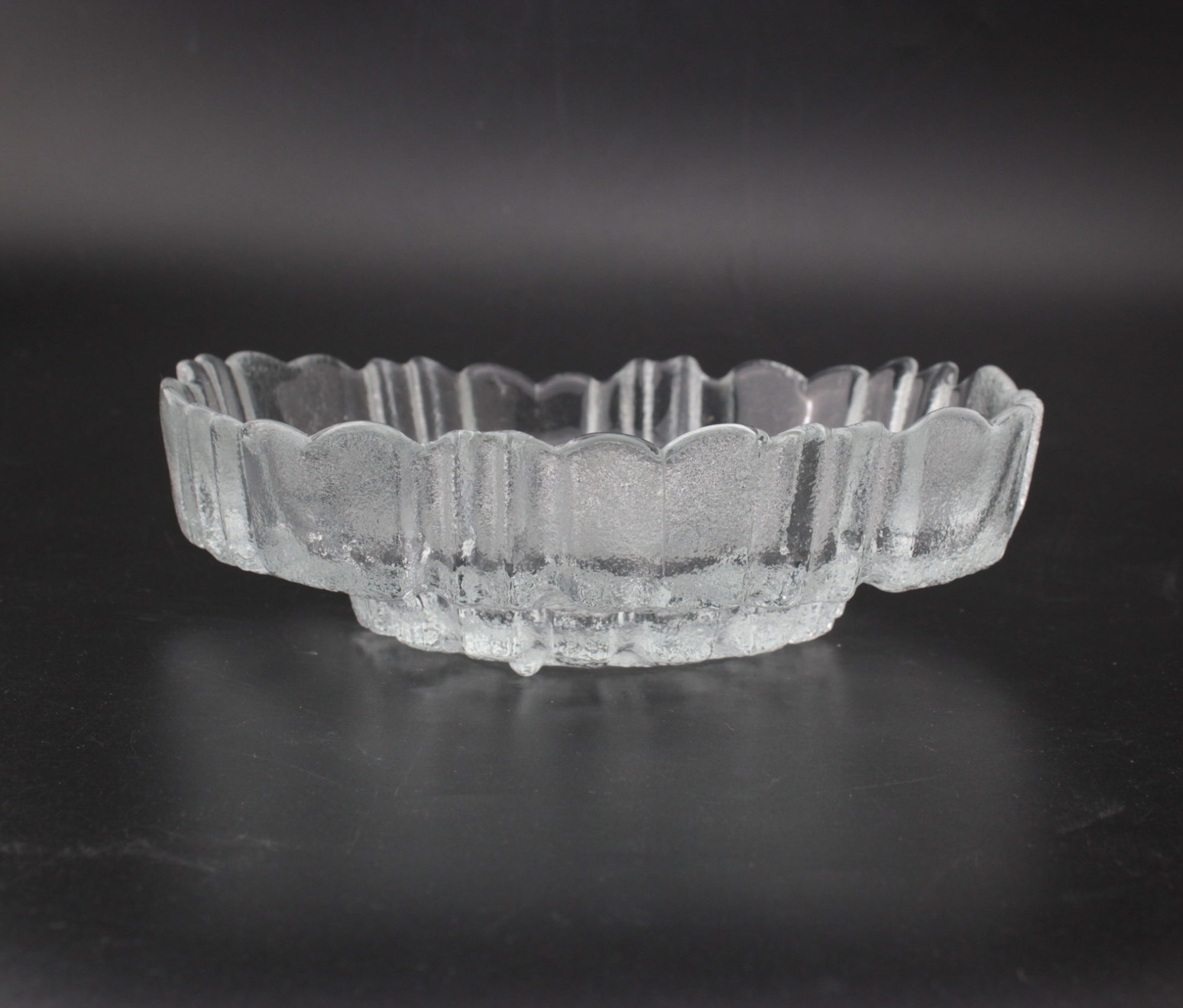 MUURLA TARJOILUASTIA - Goodwill-verkkokauppa